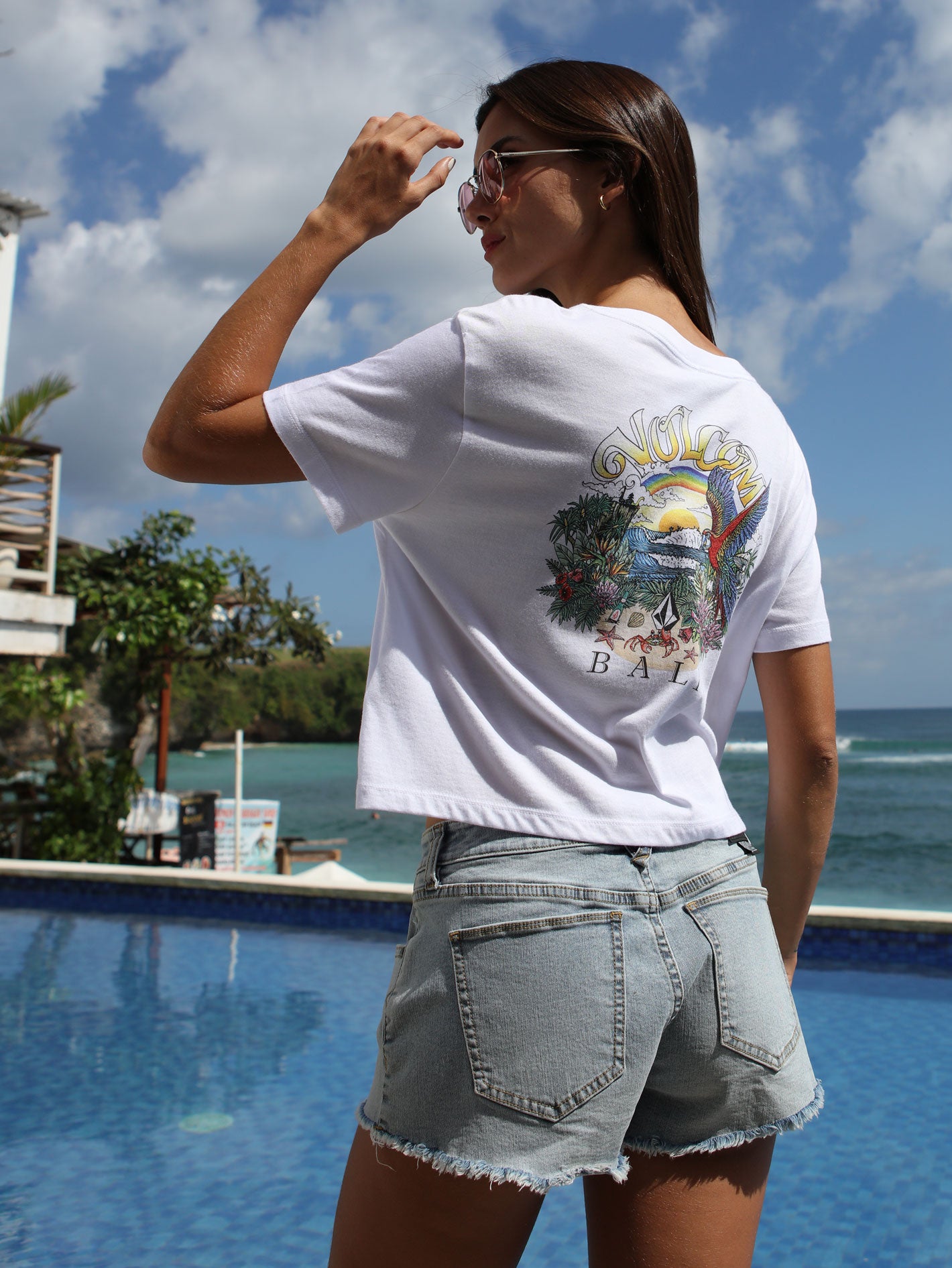 Volcom Tropical Beach Tee - White – Volcom Indonesia Online Store